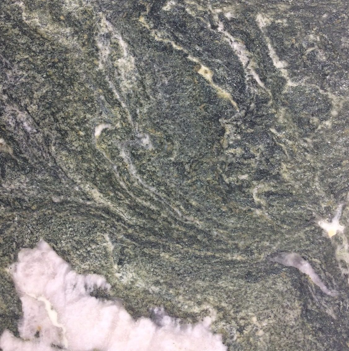 K12 ITALIAN GREEN GRANITE - Natural Stone Projects