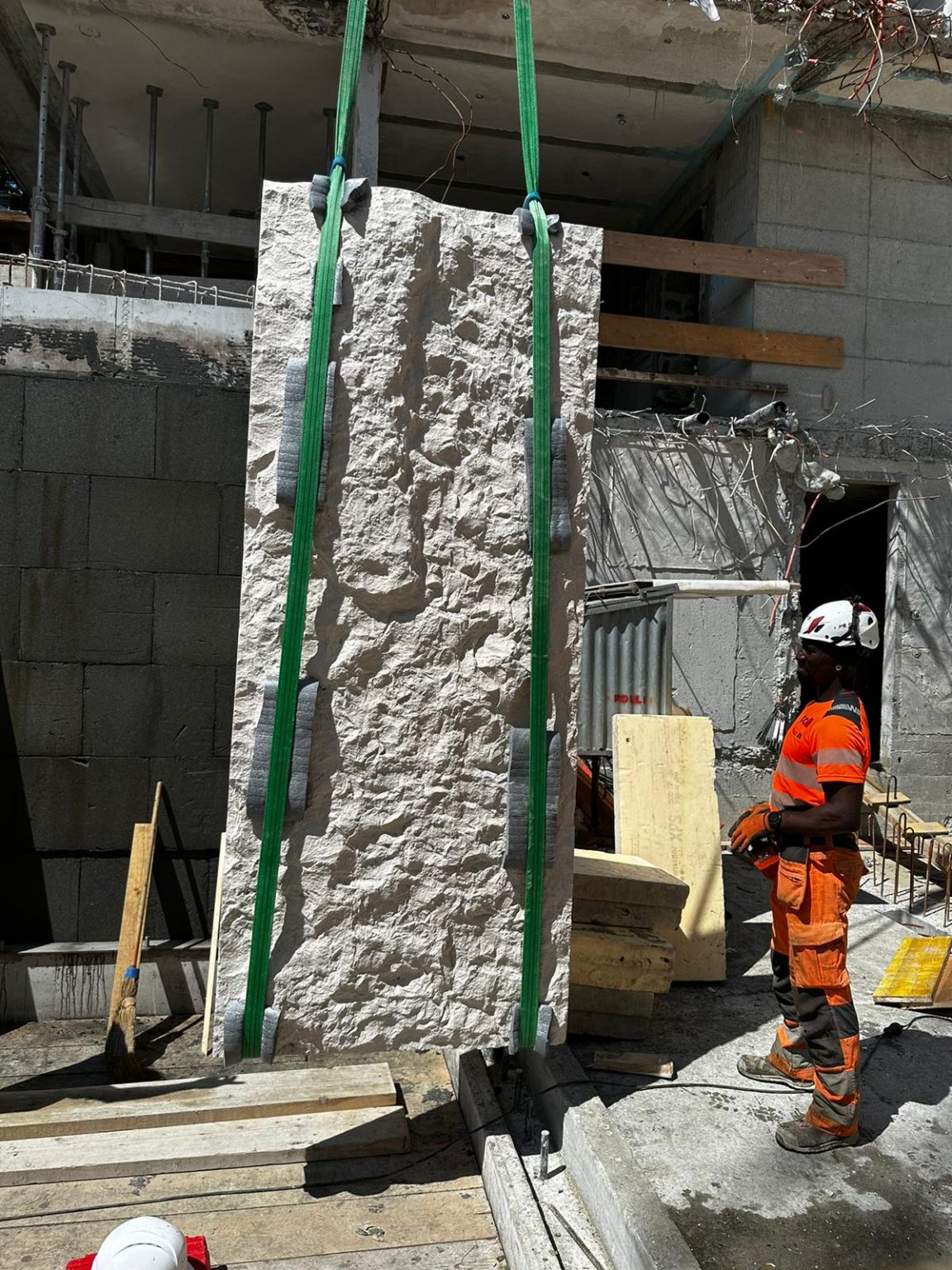 Textured stone cladding - Natural Stone Projects